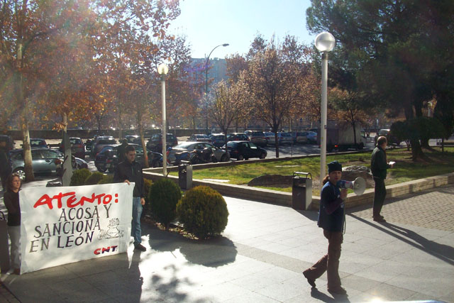 Atento se vuelve a encontrar con la CNT-AIT de Madrid - Confederación ...